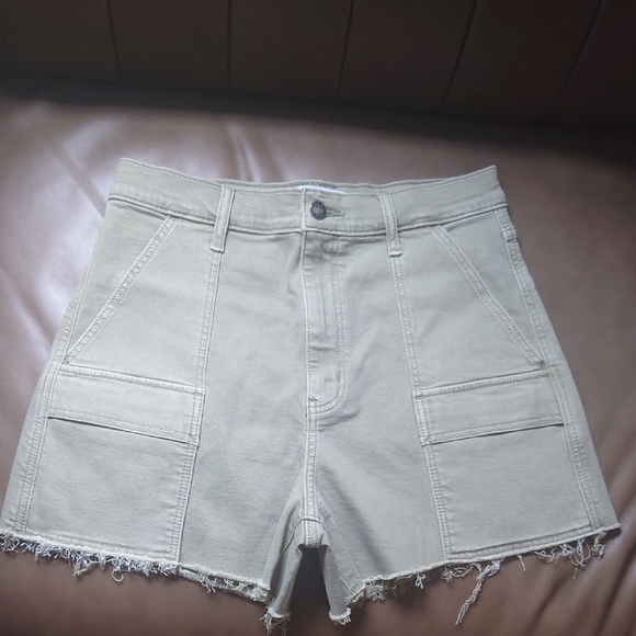 Daze | Shorts | Daze The Knockout Distressed Shorts 28 | Poshmark